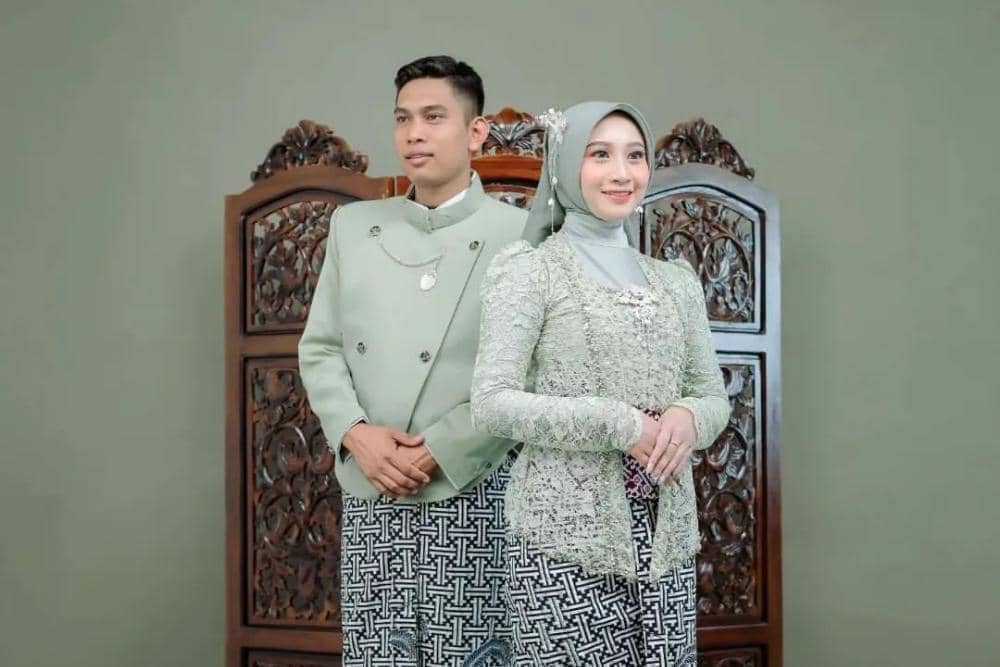 8 Ide Pose Foto Berdua, Bisa Jadi Inspirasi! | POPBELA.com