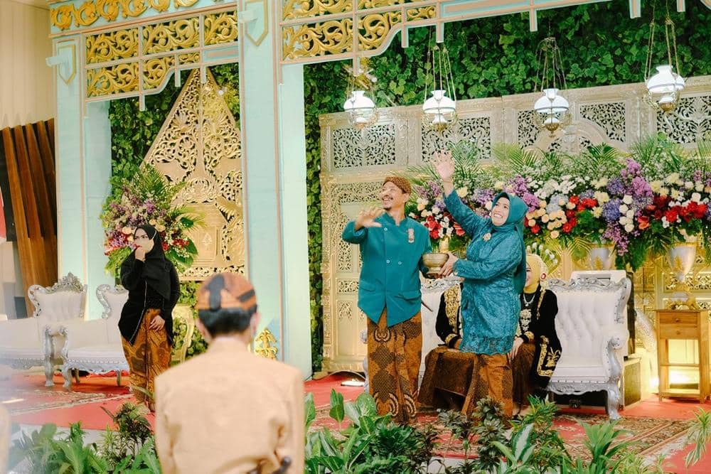 Cucuk Lampah Adalah Ritual Tolak Bala Pernikahan Jawa | Popbela.com