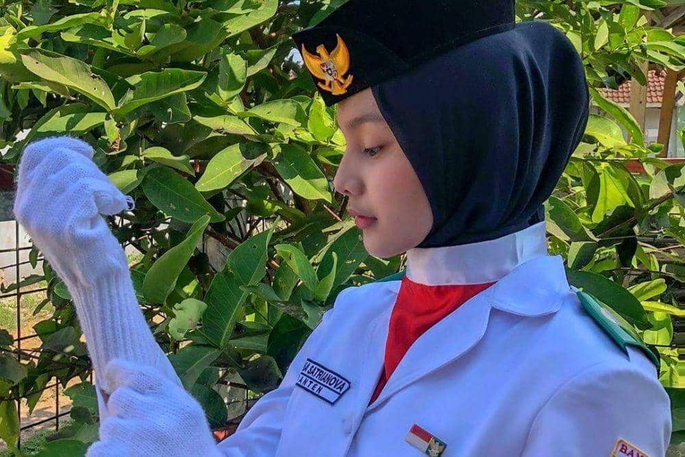 10 Daftar Perlengkapan Paskibra Putra dan Putri Lengkap | Popbela.com