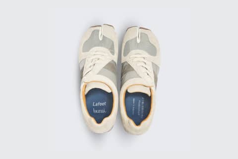 20 Merk Sepatu Branded Terbaik dan Jadi Favorit di Indonesia | Popbela.com