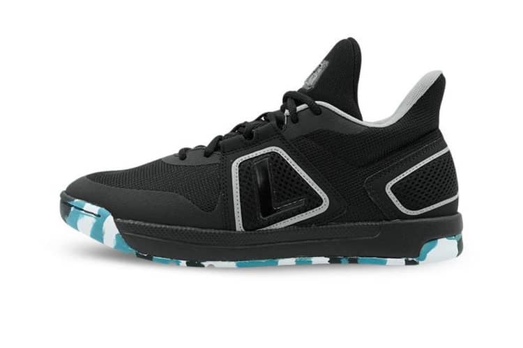 20 Merk Sepatu Branded Terbaik dan Jadi Favorit di Indonesia | Popbela.com