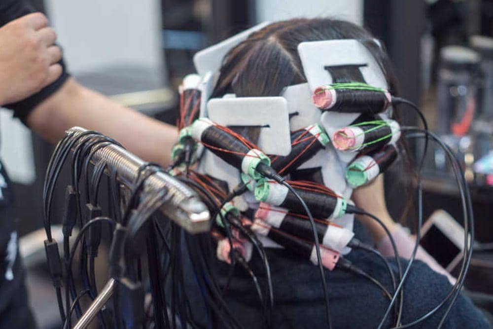 Perming Rambut: Jenis, Langkah-langkah, dan Cara Perawatan | POPBELA.com