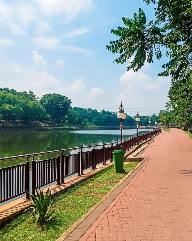 7 Rekomendasi Jogging Track di Kawasan Jakarta | Popbela.com