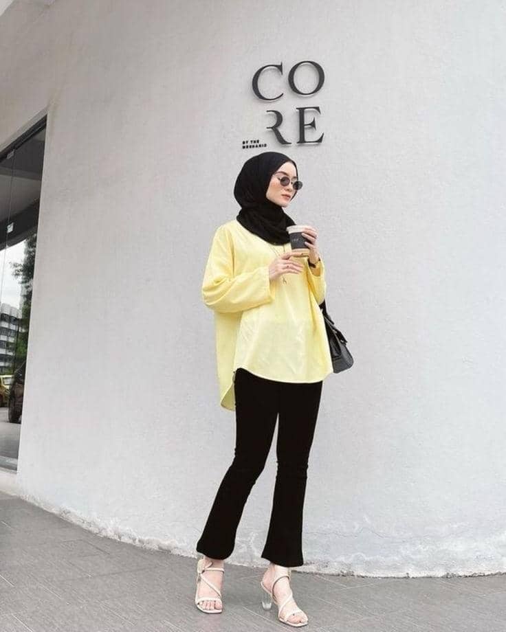 Baju Warna Kuning Cocok dengan Warna Apa? Ini 8 Inspirasinya | Popbela.com