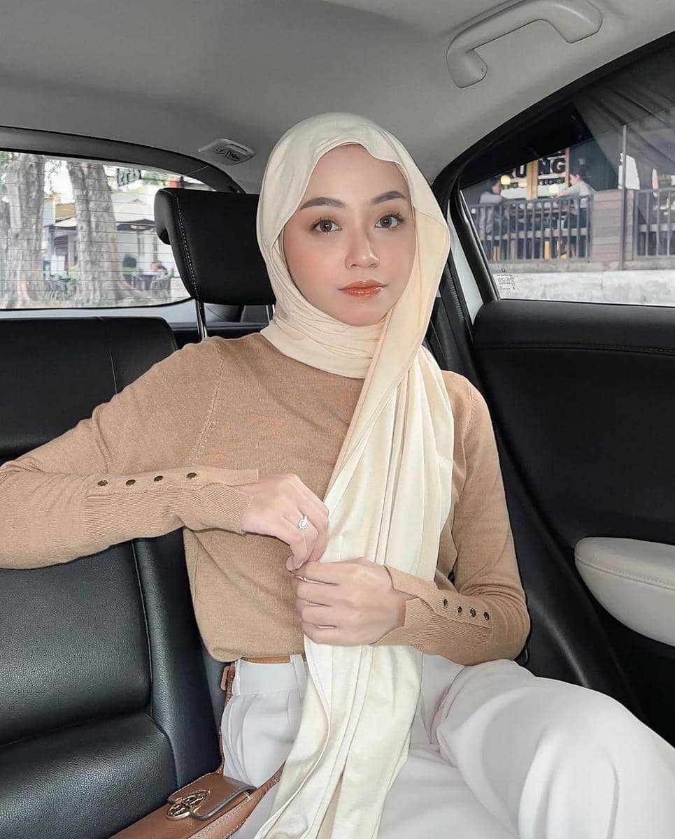 5 Rekomendasi Pashmina Kaos yang Stylish dan Modis | Popbela.com