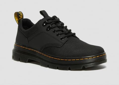 20 Merk Sepatu Branded Terbaik dan Jadi Favorit di Indonesia | Popbela.com