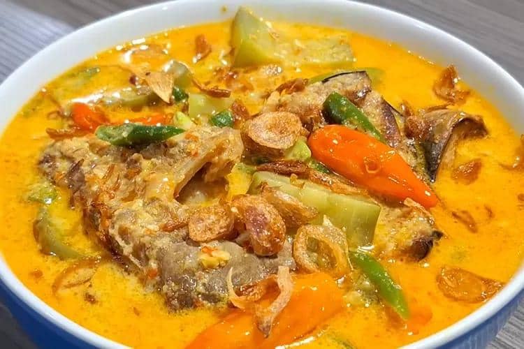 Resep Mangut Ikan Asap yang Lezat dan Mudah Membuatnya | Popbela.com