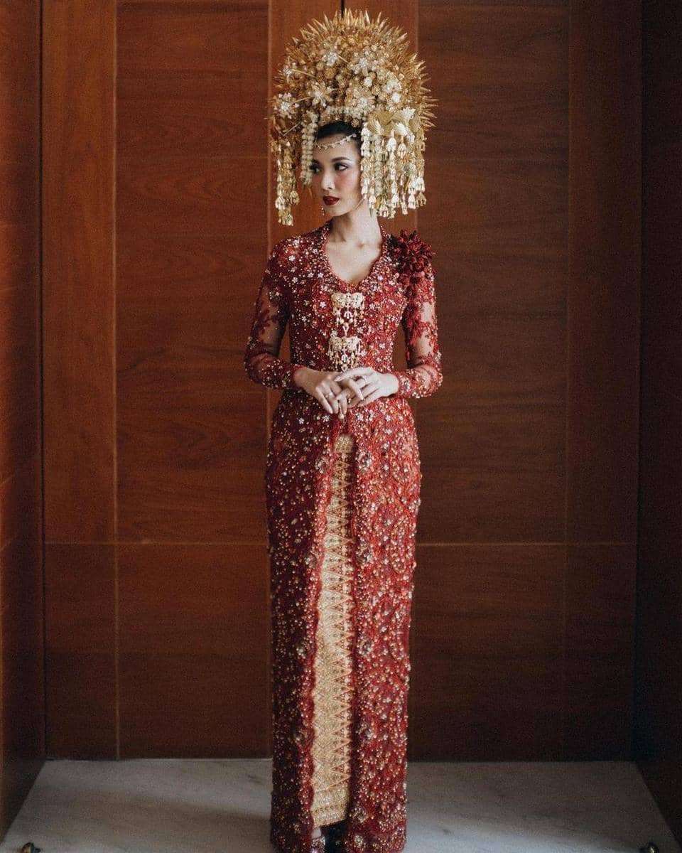 Kombinasi Model Rok Songket dan Kebaya yang Dipakai Artis | Popbela.com