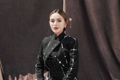 7 Fakta Keluarga Amanda Manopo, Bungsu dari Dua Bersaudara | Popbela.com
