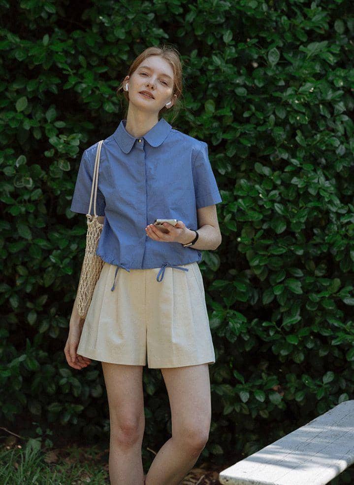 10 Model Atasan Polos Wanita Elegan dan Trendi | Popbela.com