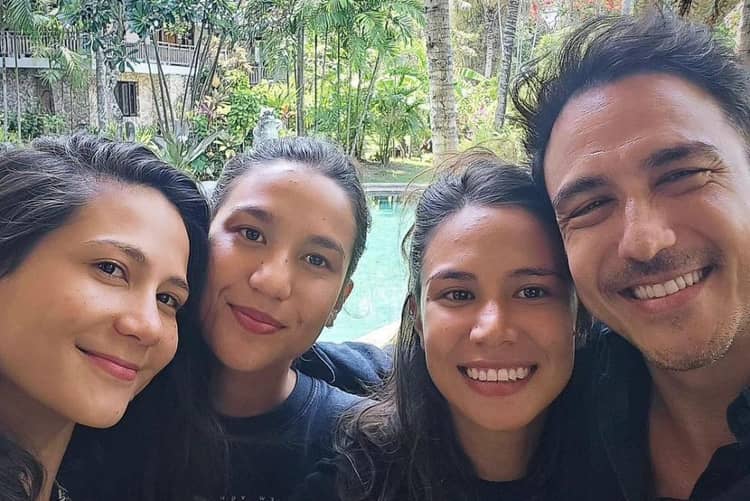 7 Fakta Keluarga Hamish Daud, Suami Raisa yang Family Man | Popbela.com