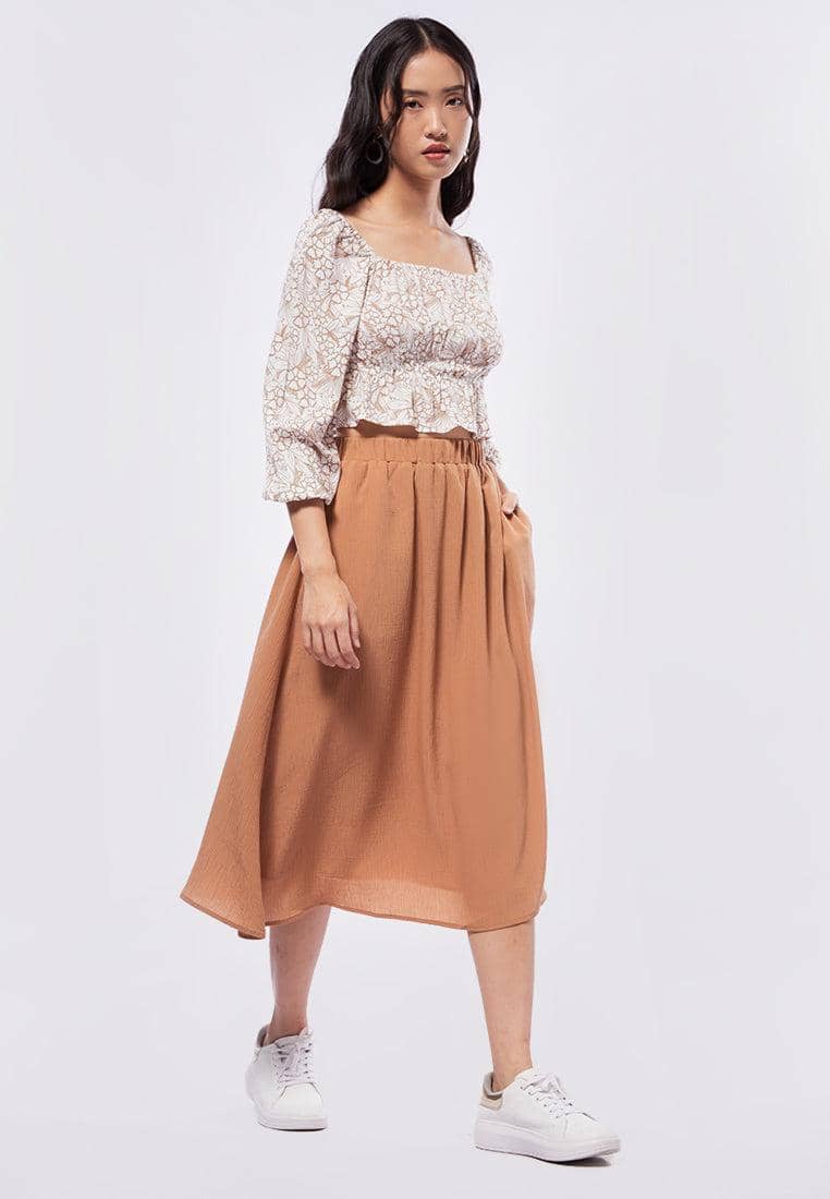 7 Merek Rok A Line yang Bagus, Modelnya Simpel dan Manis | Popbela.com
