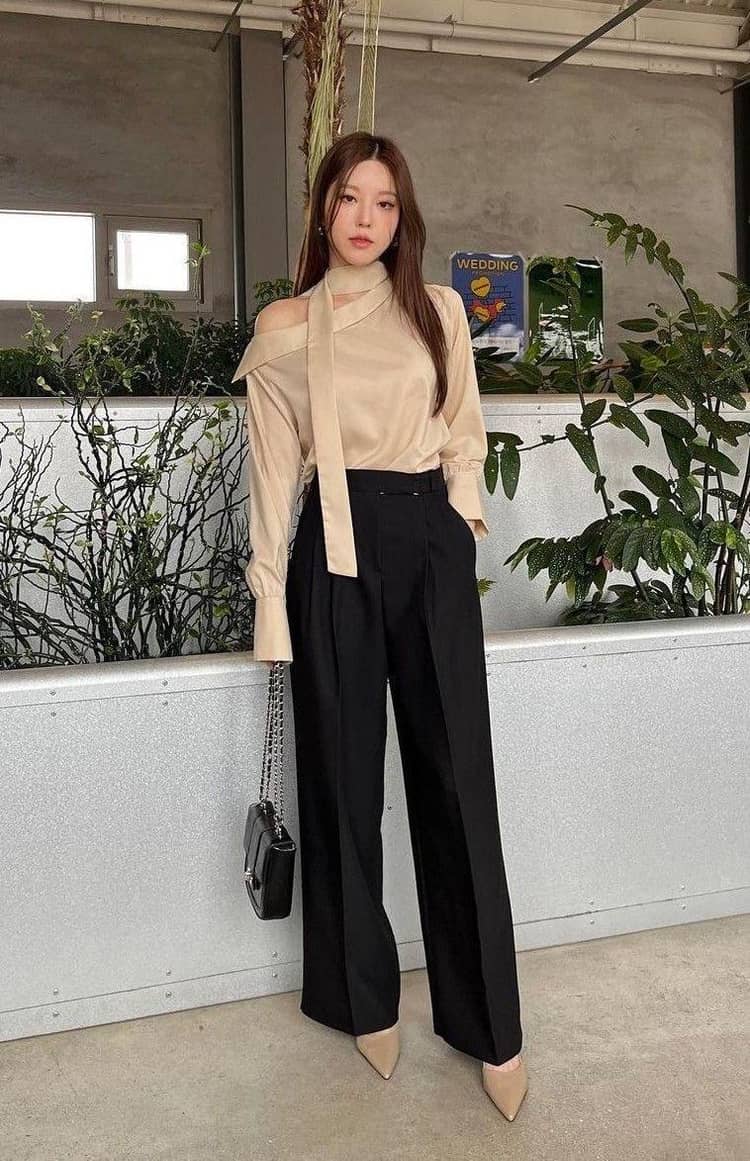 OOTD Kondangan Celana Kulot Hitam | Popbela.com