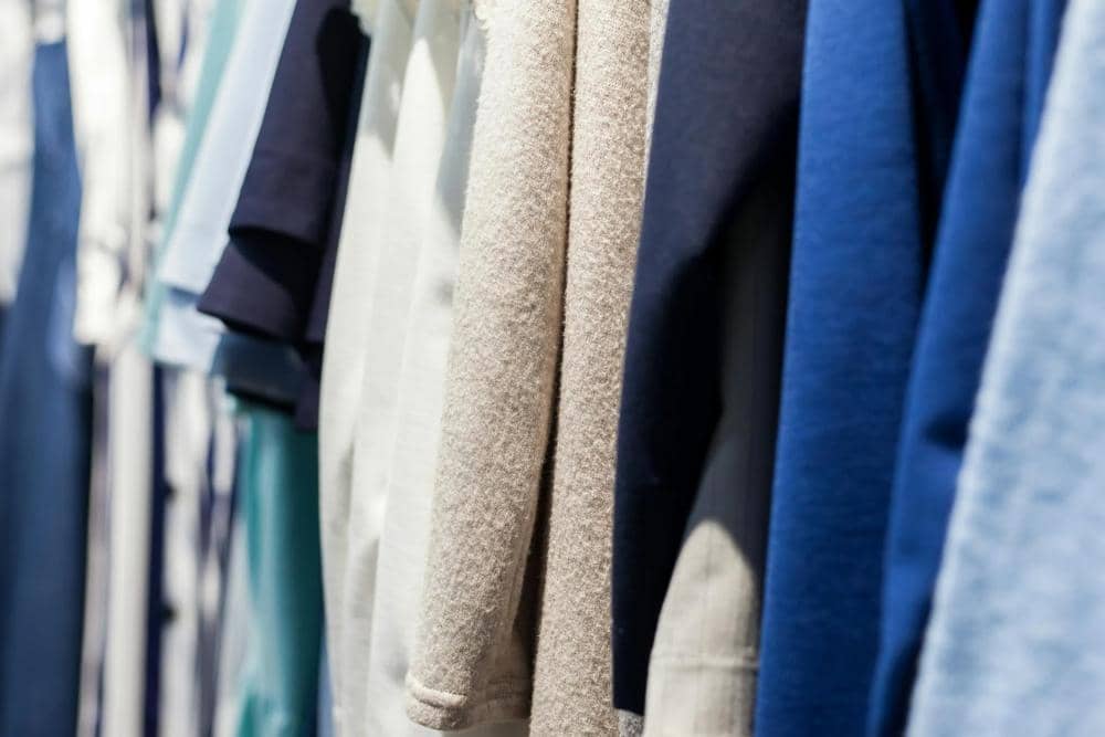Bahan Polyester: Karakteristik, Kelebihan, dan Kekurangan | Popbela.com