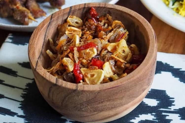 Resep Sambal Embe Khas Bali yang Pedas dan Segar | Popbela.com