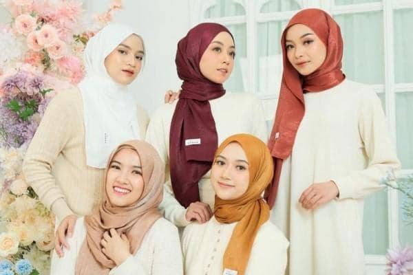 8 Jenis-Jenis Pashmina Beserta Karakteristiknya, Kenali Yuk! | Popbela.com