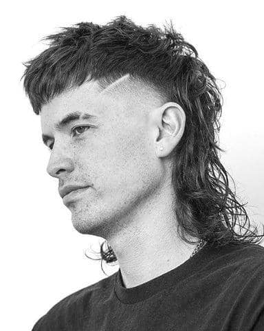 8 Gaya Rambut Mullet Panjang yang Nyentrik Tapi Keren | Popbela.com