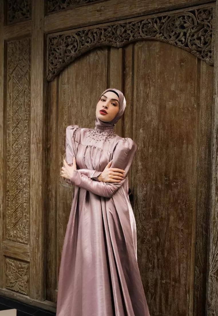 7 Merk Gamis Branded dengan Desain yang Elegan | Popbela.com