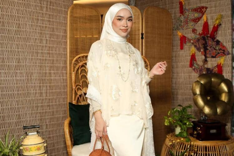 10 Inspirasi Model Baju Kurung Melayu Malaysia Modern | Popbela.com