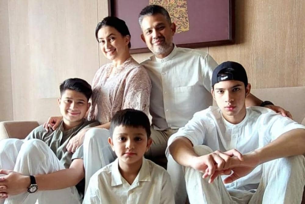 5 Fakta Keluarga Arya Mohan, Bintang Sinetron 'Asmara Gen Z' | Popbela.com
