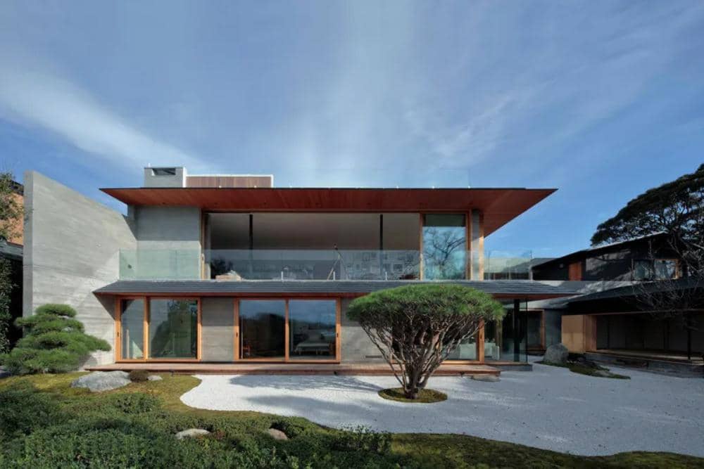 7 Inspirasi Rumah Gaya Jepang Modern, Ada Konsep Box House! | Popbela.com