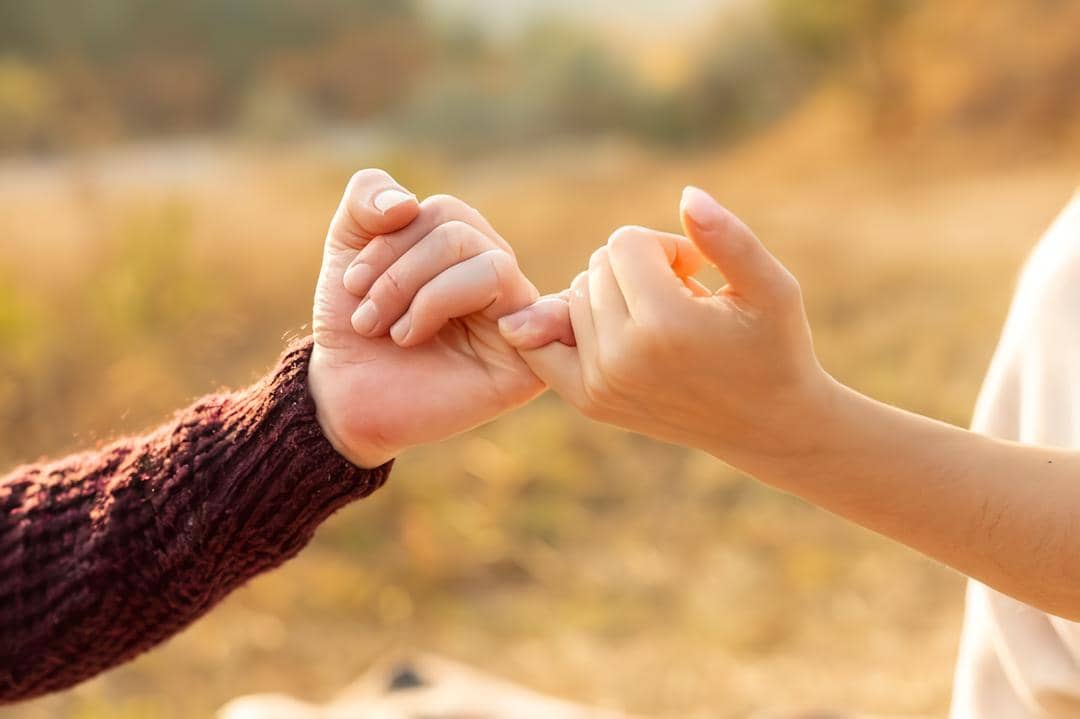 Perbedaan Royal dan Loyal serta Contohnya, Jangan Terbalik! | Popbela.com