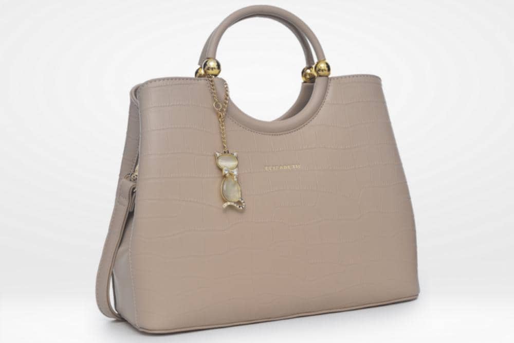 10 Harga Tas Elizabeth yang Cocok untuk Berbagai Acara | POPBELA.com