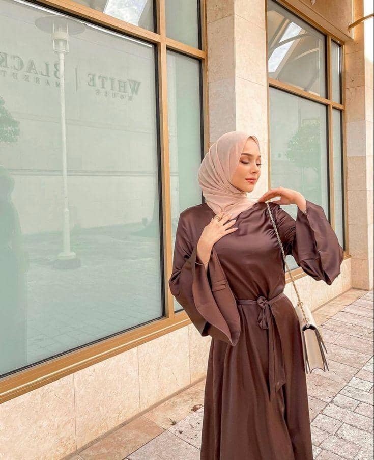6 Model Gamis Bahan Silk Terbaru, Cocok untuk Berbagai Acara | Popbela.com