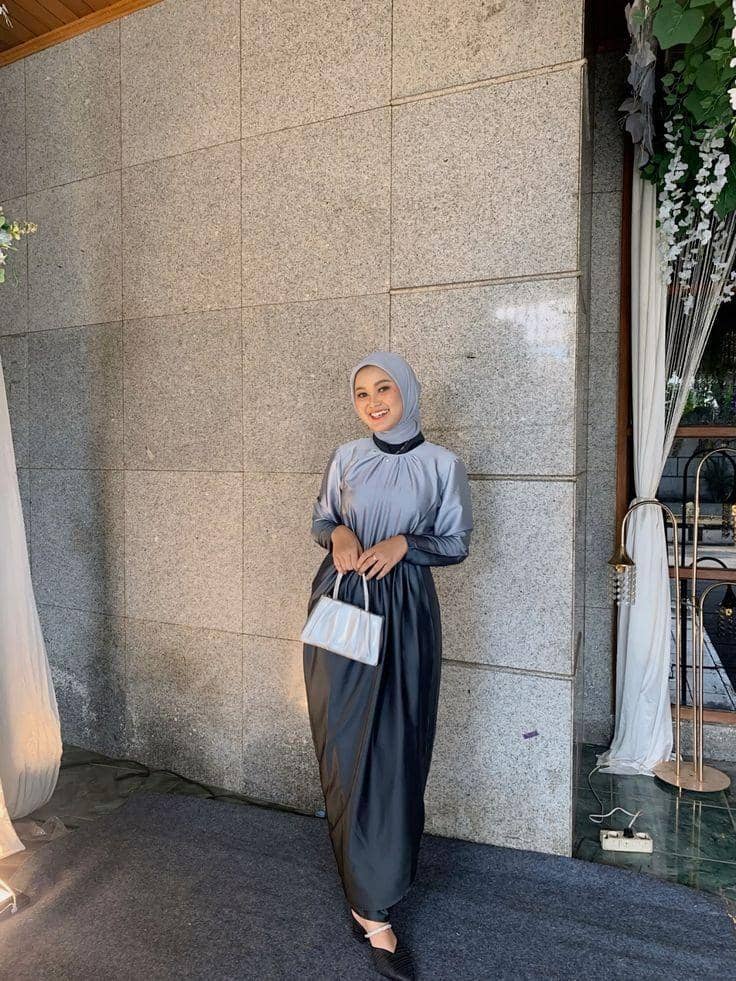 6 Model Gamis Bahan Silk Terbaru, Cocok untuk Berbagai Acara | Popbela.com