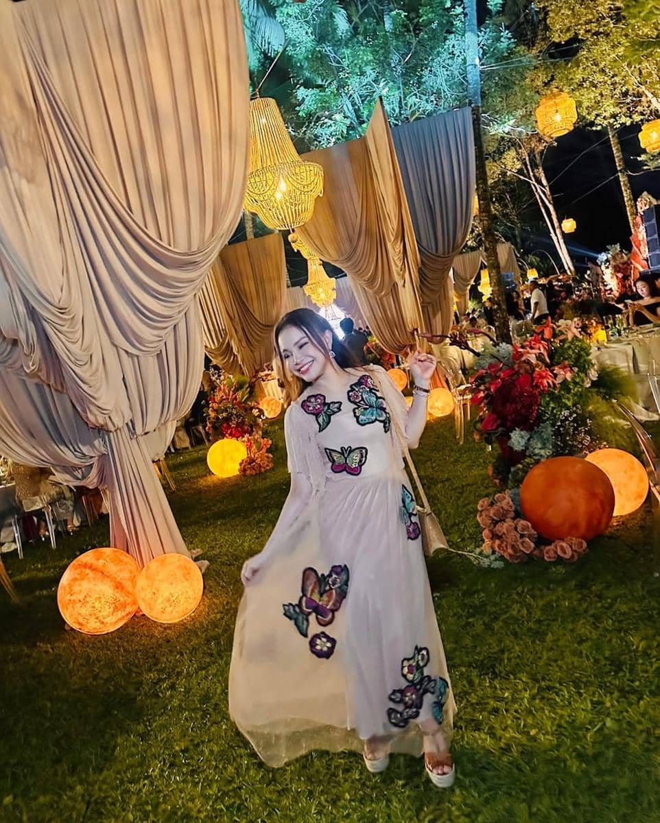 Gaya Elegan Tamu Artis di Pernikahan Luna Maya dan Maxime Bouttie ...