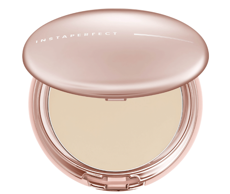 7 Rekomendasi Powder Foundation Brand Lokal Terbaik | Popbela.com