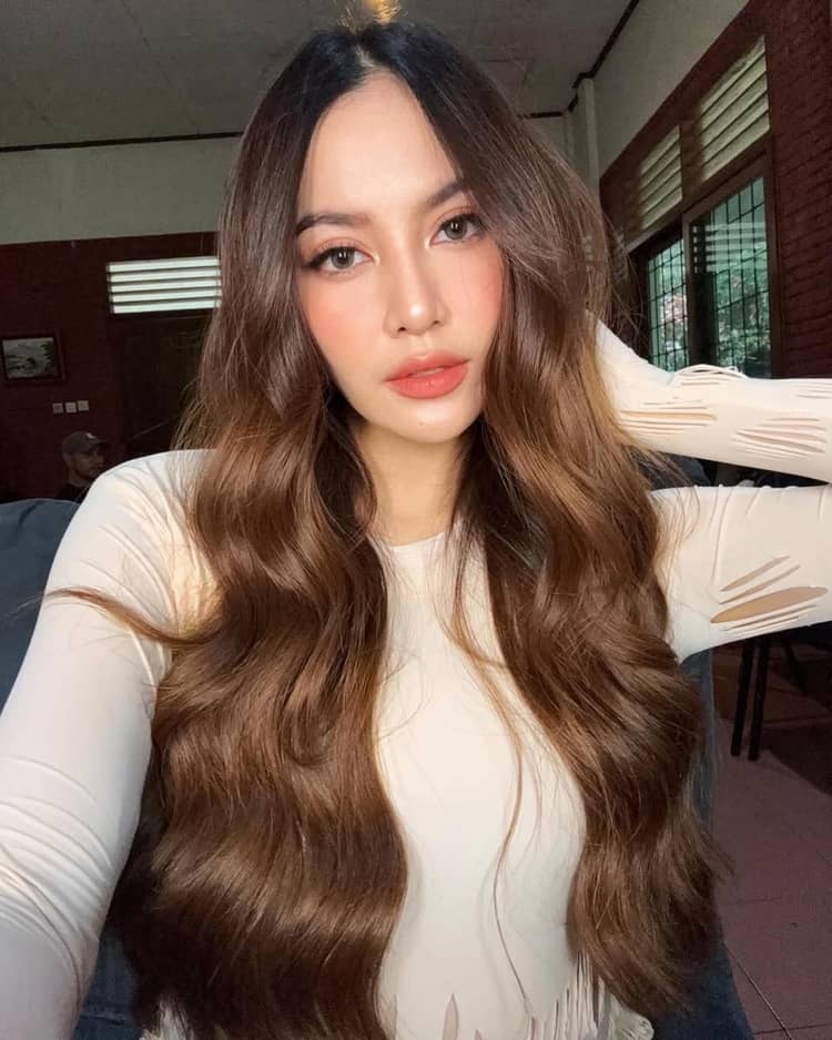 7 Inspirasi Makeup Look a la Mahalini, Fresh dan Flawless | Popbela.com