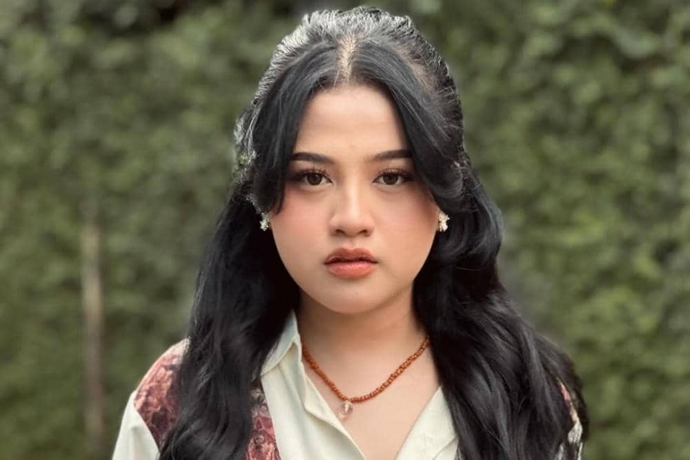 5 Fakta Keluarga Shabrina Leanor 'Indonesian Idol 2025' | POPBELA.com