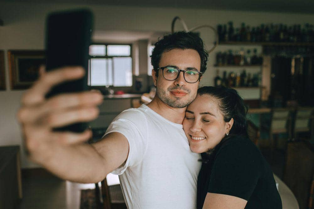 30 Long Text Buat Pacar yang Cocok untuk Berbagai Suasana | POPBELA.com