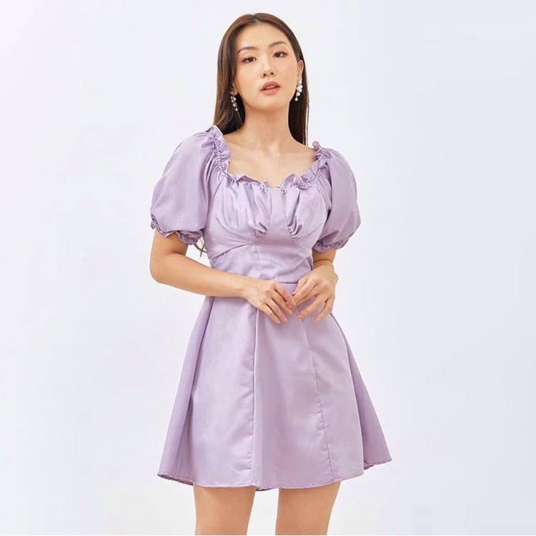 Rekomendasi Gaun Lilac untuk Acara Santai Hingga Formal | Popbela.com