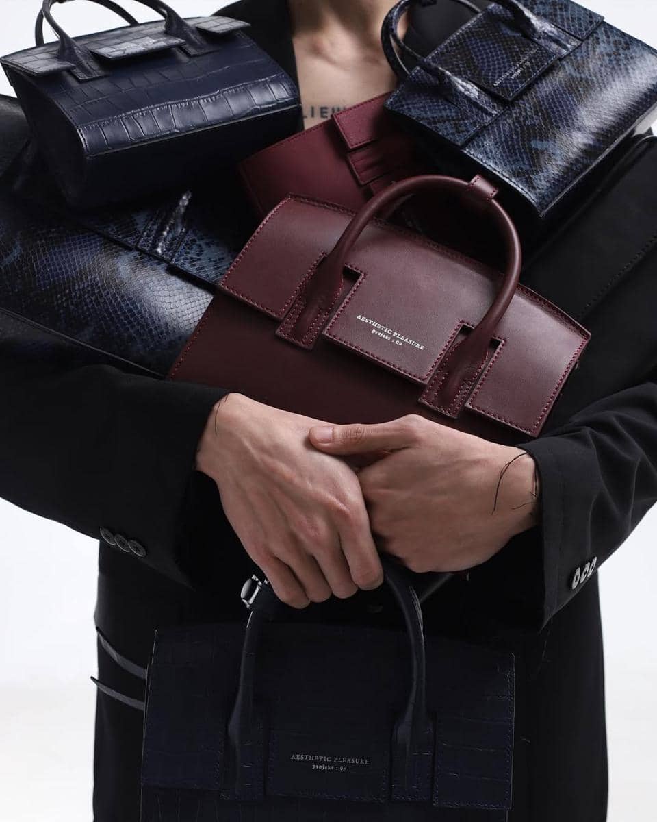 Local Pride! 7 Rekomendasi Brand Tas Terkenal di Indonesia | POPBELA.com