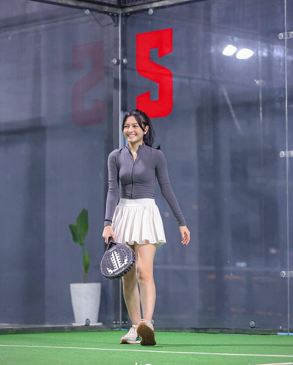 Intip 7 Outfit Padel Perempuan Pakai Rok A La Artis, Sporty Chic ...