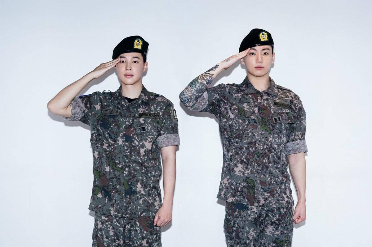 7 Potret Jimin & Jungkook BTS Pulang Wamil, Finally! | POPBELA.com