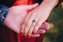 Berapa Harga Batu Blue Safir Asli? Ini Kisarannya | Popbela.com