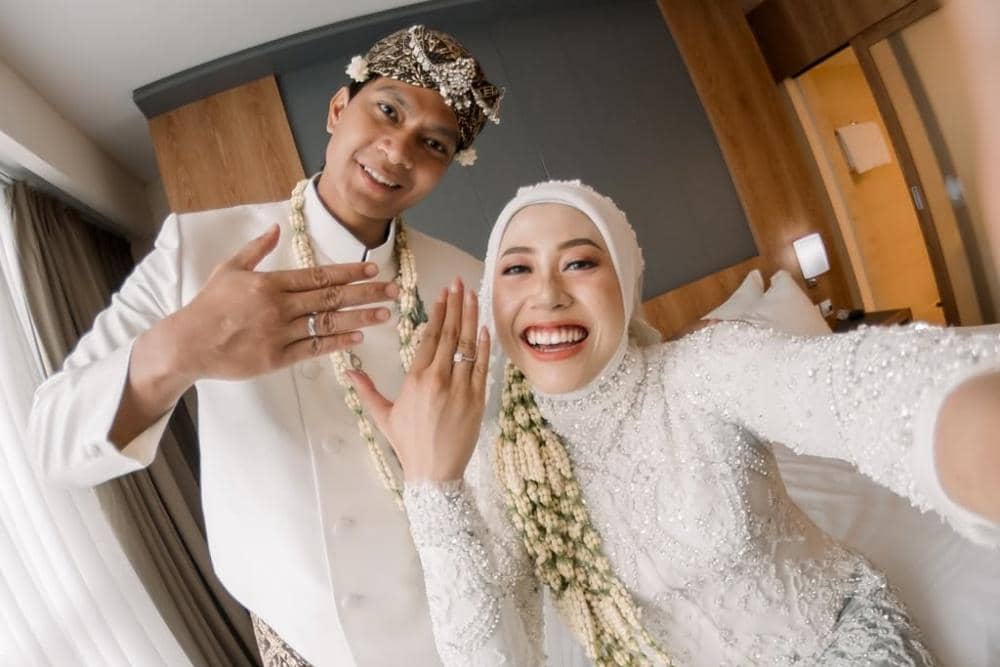 Kisah Cinta Megawati Hangestri dan Dio Novandra, Sempat LDR | Popbela.com