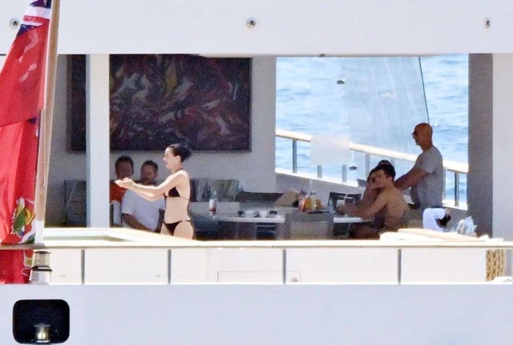 Orlando Bloom dan Katy Perry Liburan Bareng Setelah Putus | Popbela.com