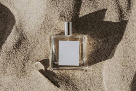 Parfum untuk Traveling: 13 Rekomendasi Parfum Travel Friendly & Liburan ...