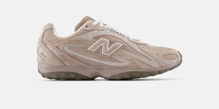 Rosalía Jadi Bintang Terbaru New Balance | Popbela.com
