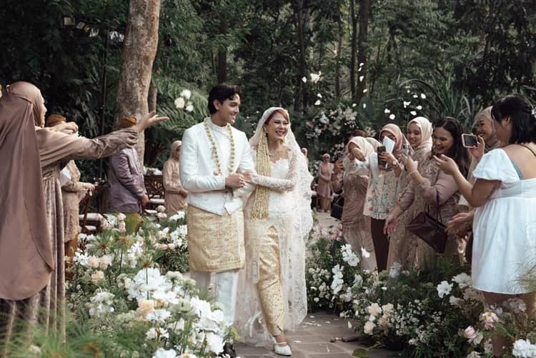 5 Fakta Pernikahan Nadin Amizah dan Faishal Tanjung | Popbela.com