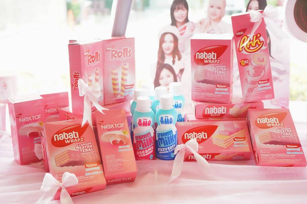 "ONCE a Day with Nabati", Kolaborasi TWICE dengan Nabati | Popbela.com