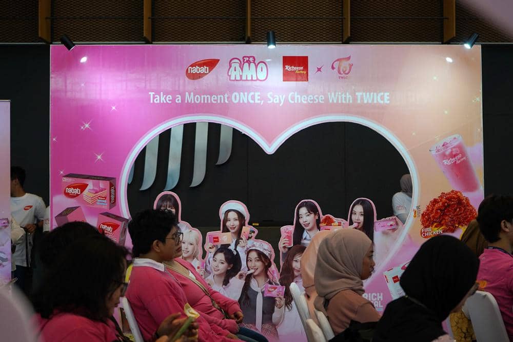 "ONCE a Day with Nabati", Kolaborasi TWICE dengan Nabati | Popbela.com