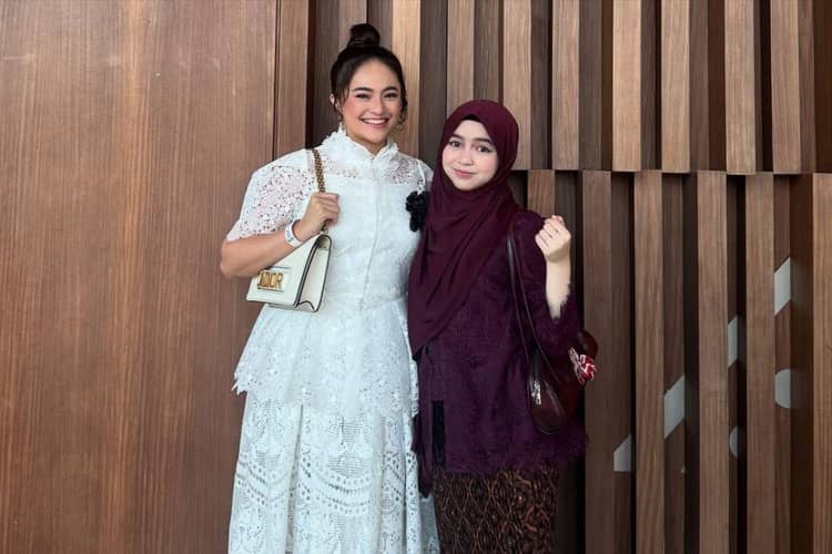 7 Fakta Keluarga Marshanda, Kini Tinggal dengan Anaknya | Popbela.com
