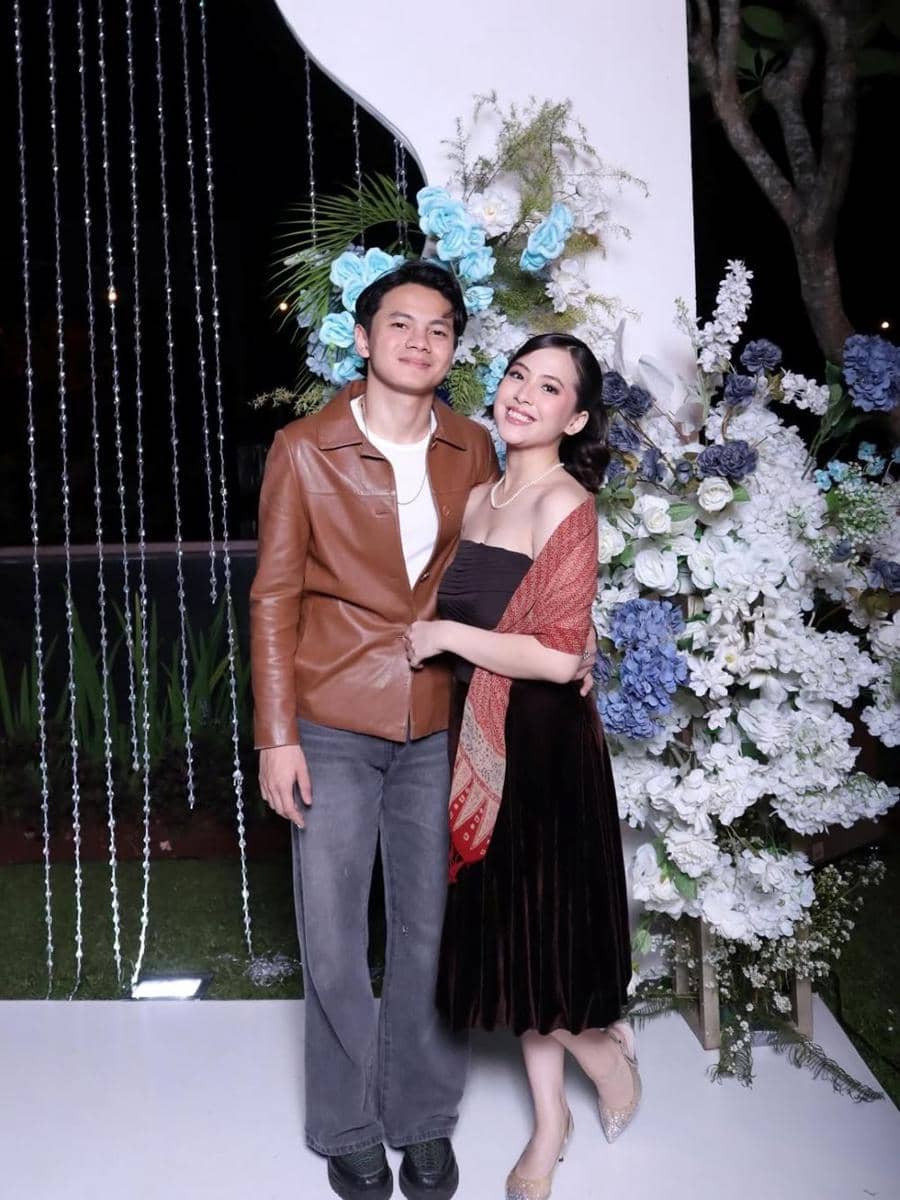 8 Gaya Pacaran Adhisty Zara dan Tsaqib yang Saling Dukung | Popbela.com