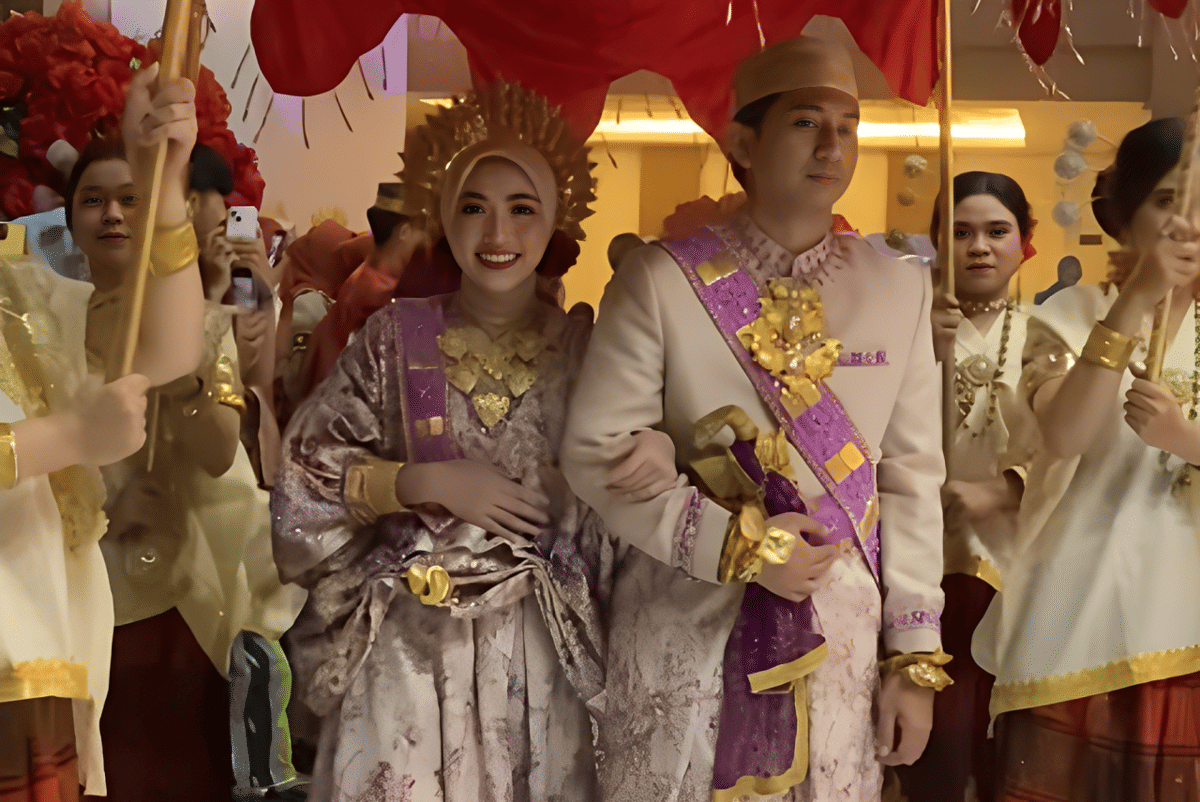 6 Fakta Pernikahan Feby Putri dan Adam Febrian, Kental Adat Bugis ...
