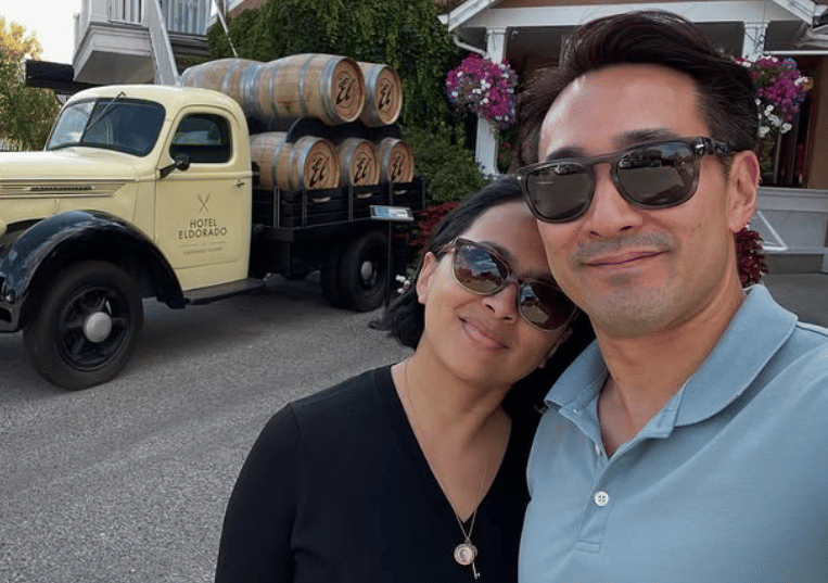 14 Artis Indonesia yang Pindah ke Luar Negeri, Ada Awkarin! | Popbela.com